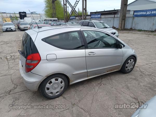 Grey Mercedes-Benz A-Class 2005 in Tallinn, with an engine capacity of 2.00 L and mileage of 226 thousand km for 799 €, photo 3 on AUTOMOTO.COM.LV
