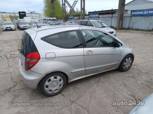 Pelēks Mercedes-Benz A-Class 2005 Tallina, ar dzinēja tilpumu 2.00 L un nobraukumu 226 tūkst. km par 799 €, foto 4 vietnē AUTOMOTO.COM.LV