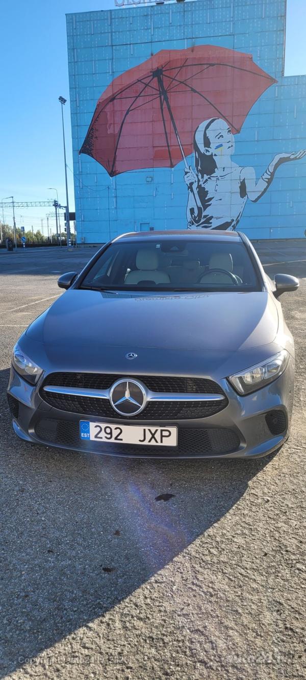 Pelēks Mercedes-Benz A-Class 2019 Tallina, ar dzinēja tilpumu 1.50 L un nobraukumu 260 tūkst. km par 12500 €, foto  vietnē AUTOMOTO.COM.LV