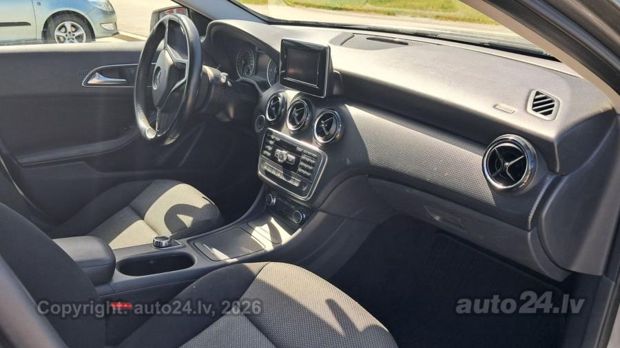 Mercedes-Benz A-Class 2013 Tallina, ar dzinēja tilpumu 1.80 L un nobraukumu 164 tūkst. km par 10500 €, foto 10 vietnē AUTOMOTO.COM.LV