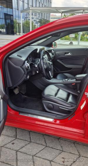 Sarkans Mercedes-Benz A-Class 2012 Tallina, ar dzinēja tilpumu 1.60 L un nobraukumu 155 tūkst. km par 10200 €, foto 10 vietnē AUTOMOTO.COM.LV