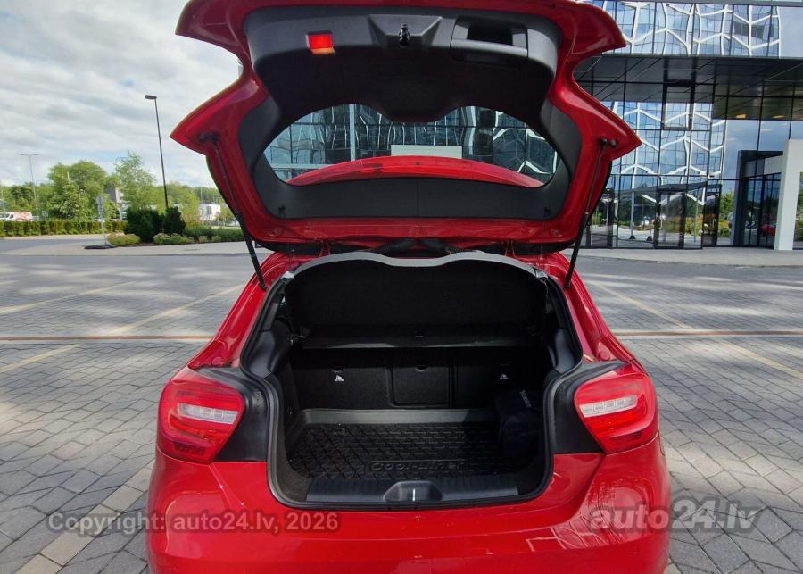 Sarkans Mercedes-Benz A-Class 2012 Tallina, ar dzinēja tilpumu 1.60 L un nobraukumu 155 tūkst. km par 10200 €, foto 13 vietnē AUTOMOTO.COM.LV