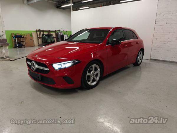 Sarkans Mercedes-Benz A-Class 2018 Tallina, ar dzinēja tilpumu 1.50 L un nobraukumu 215 tūkst. km par 14900 €, foto 2 vietnē AUTOMOTO.COM.LV