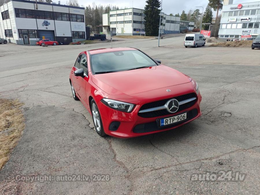 Sarkans Mercedes-Benz A-Class 2018 Tallina, ar dzinēja tilpumu 1.50 L un nobraukumu 215 tūkst. km par 14900 €, foto 16 vietnē AUTOMOTO.COM.LV