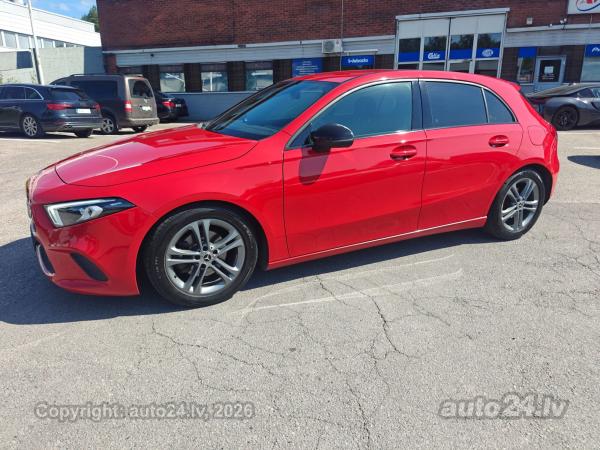 Sarkans Mercedes-Benz A-Class 2018 Tallina, ar dzinēja tilpumu 1.50 L un nobraukumu 210 tūkst. km par 13750 €, foto 3 vietnē AUTOMOTO.COM.LV