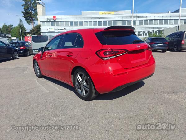 Sarkans Mercedes-Benz A-Class 2018 Tallina, ar dzinēja tilpumu 1.50 L un nobraukumu 210 tūkst. km par 13750 €, foto 4 vietnē AUTOMOTO.COM.LV