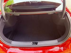 Sarkans Mercedes-Benz A-Class 2020 Tallina, ar dzinēja tilpumu 1.30 L un nobraukumu 45 tūkst. km par 23500 €, foto 21 vietnē AUTOMOTO.COM.LV