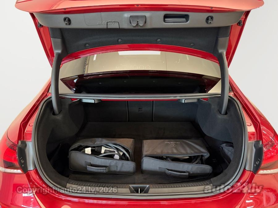 Sarkans Mercedes-Benz A-Class 2022 Tallina, ar dzinēja tilpumu 1.30 L un nobraukumu 81 tūkst. km par 27900 €, foto 12 vietnē AUTOMOTO.COM.LV