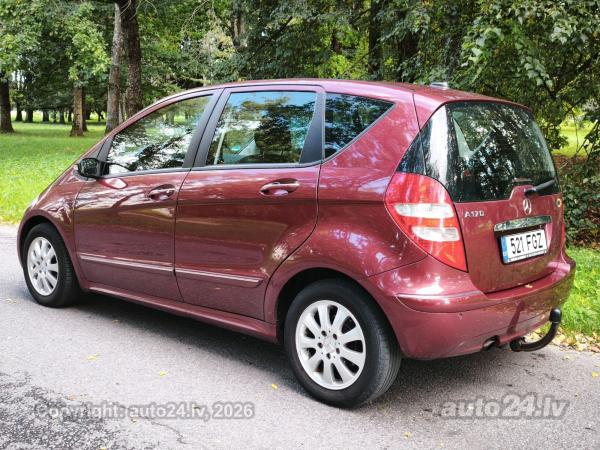 Mercedes-Benz A-Class 2006 in Tartu on AUTOMOTO.COM.LV Red Mercedes-Benz A-Class 2006 in Tartu, with an engine capacity of 1.70 L and mileage of 248 thousand km for 2999 €, photo 7 on AUTOMOTO.COM.LV