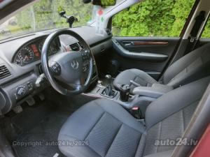 Sarkans Mercedes-Benz A-Class 2006 Tartu, ar dzinēja tilpumu 1.70 L un nobraukumu 248 tūkst. km par 2999 €, foto 10 vietnē AUTOMOTO.COM.LV