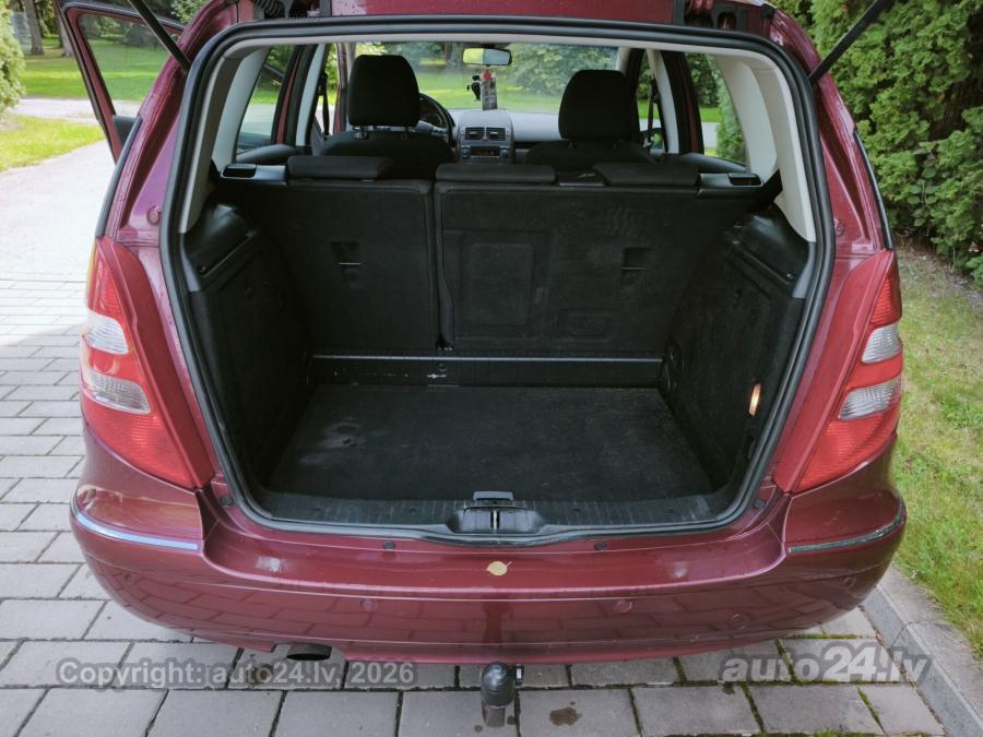 Sarkans Mercedes-Benz A-Class 2006 Tartu, ar dzinēja tilpumu 1.70 L un nobraukumu 248 tūkst. km par 2999 €, foto 16 vietnē AUTOMOTO.COM.LV
