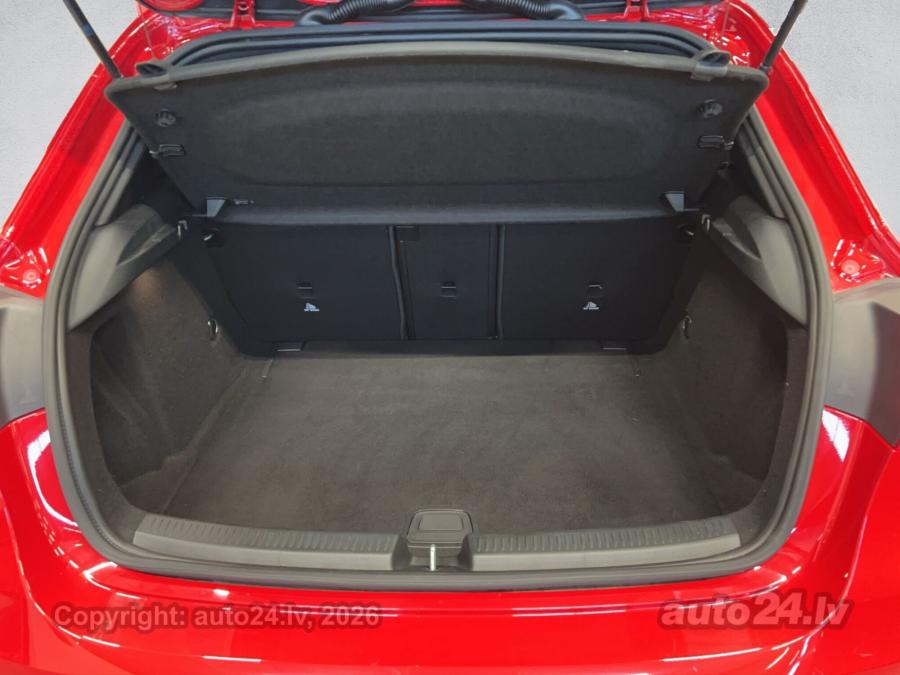 Red Mercedes-Benz A-Class 2019 in Tallinn, with an engine capacity of 1.30 L and mileage of 94 thousand km for 19900 €, photo 14 on AUTOMOTO.COM.LV