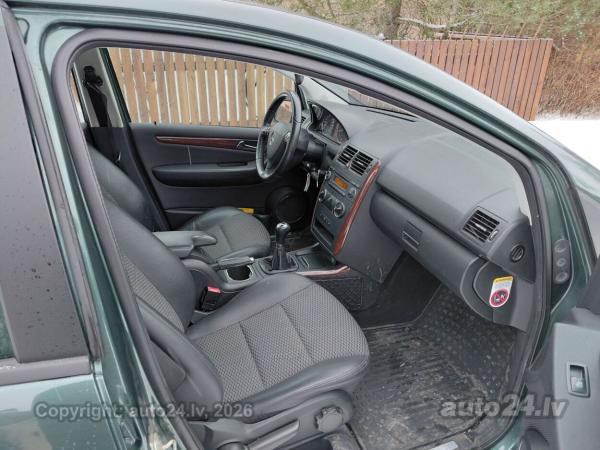 Mercedes-Benz A-Class 2010 in Rakvere, with an engine capacity of 1.50 L and mileage of 188 thousand km for 2700 €, photo 11 on AUTOMOTO.COM.LV