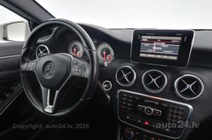 Balts Mercedes-Benz A-Class 2013 Tallina, ar dzinēja tilpumu 1.80 L un nobraukumu 212 tūkst. km par 9900 €, foto 13 vietnē AUTOMOTO.COM.LV
