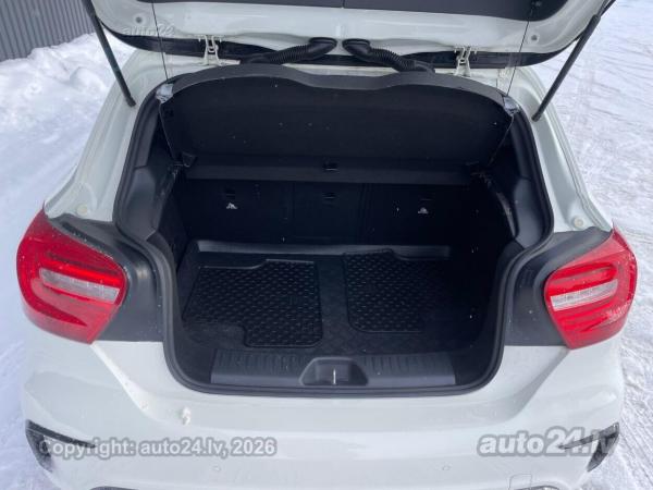 White Mercedes-Benz A-Class 2013 in Tallinn, with an engine capacity of 1.80 L and mileage of 140 thousand km for 9900 €, photo 11 on AUTOMOTO.COM.LV