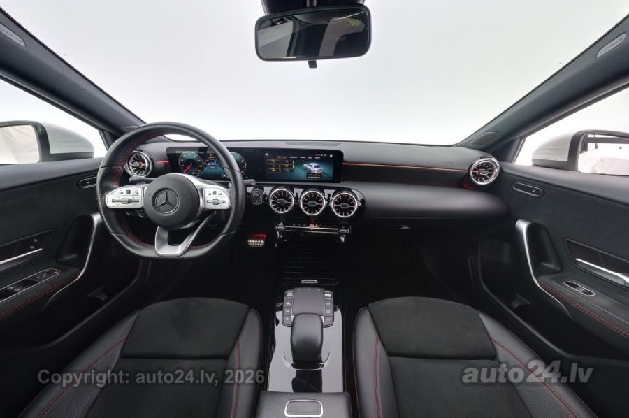 Balts Mercedes-Benz A-Class 2021 Tallina, ar dzinēja tilpumu 1.30 L un nobraukumu 79 tūkst. km par 24900 €, foto 12 vietnē AUTOMOTO.COM.LV
