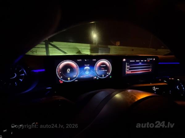 Balts Mercedes-Benz A-Class 2022 Tallina, ar dzinēja tilpumu 1.30 L un nobraukumu 73 tūkst. km par 27900 €, foto 11 vietnē AUTOMOTO.COM.LV