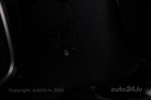 Balts Mercedes-Benz A-Class 2025 Tallina, ar dzinēja tilpumu 1.30 L un nobraukumu 23 tūkst. km par 38900 €, foto 18 vietnē AUTOMOTO.COM.LV