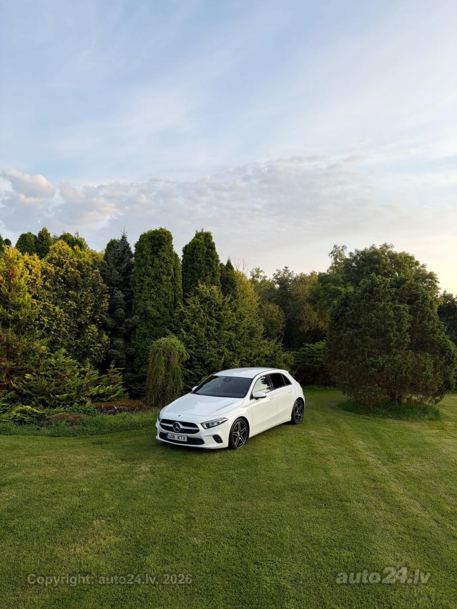 White Mercedes-Benz A-Class 2018 in Tallinn, with an engine capacity of 1.50 L and mileage of 225 thousand km for 15990 €, photo 3 on AUTOMOTO.COM.LV