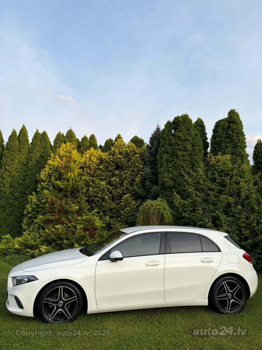 White Mercedes-Benz A-Class 2018 in Tallinn, with an engine capacity of 1.50 L and mileage of 225 thousand km for 15990 €, photo 4 on AUTOMOTO.COM.LV