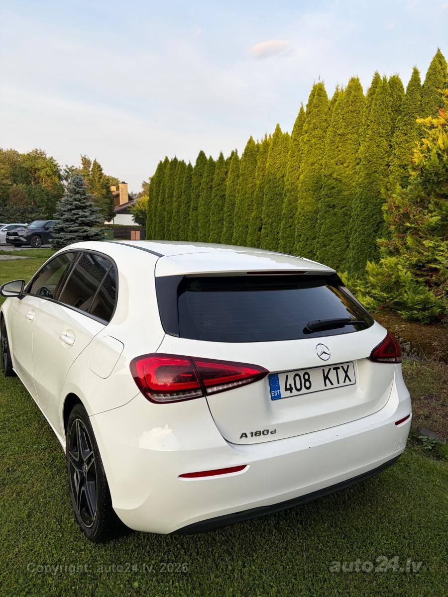White Mercedes-Benz A-Class 2018 in Tallinn, with an engine capacity of 1.50 L and mileage of 225 thousand km for 15990 €, photo 5 on AUTOMOTO.COM.LV