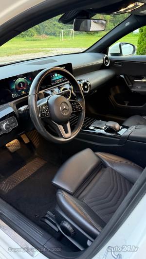 White Mercedes-Benz A-Class 2018 in Tallinn, with an engine capacity of 1.50 L and mileage of 225 thousand km for 15990 €, photo 12 on AUTOMOTO.COM.LV