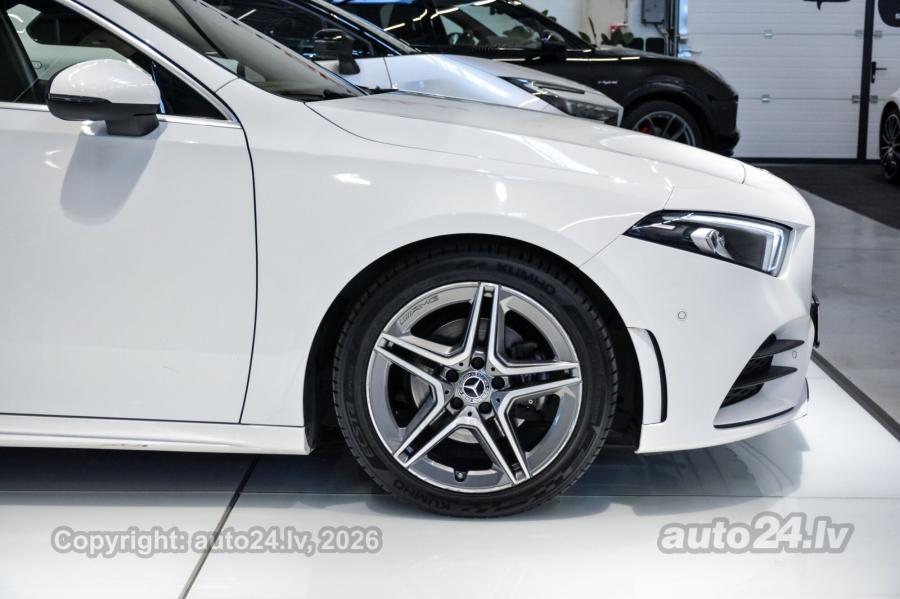 White Mercedes-Benz A-Class 2019 in Tallinn, with an engine capacity of 1.30 L and mileage of 61 thousand km for 23500 €, photo 8 on AUTOMOTO.COM.LV