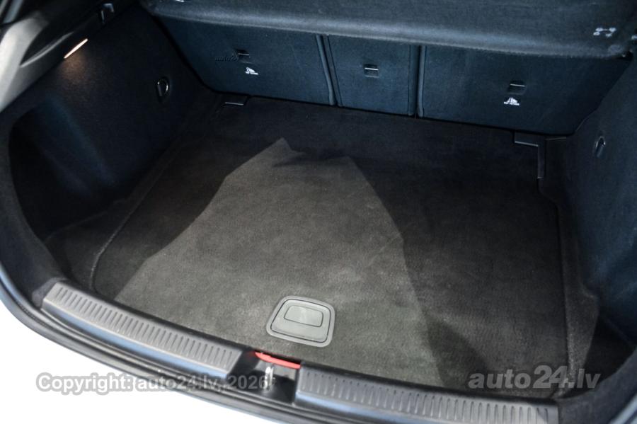 White Mercedes-Benz A-Class 2019 in Tallinn, with an engine capacity of 1.30 L and mileage of 61 thousand km for 23500 €, photo 12 on AUTOMOTO.COM.LV