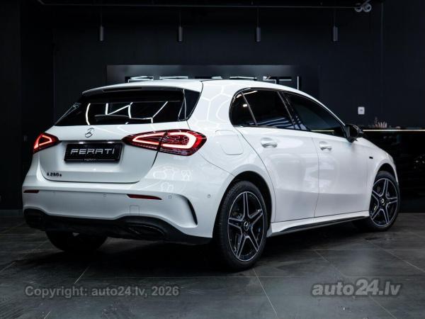 Balts Mercedes-Benz A-Class 2021 Tallina, ar dzinēja tilpumu 1.30 L un nobraukumu 57 tūkst. km par 24900 €, foto 2 vietnē AUTOMOTO.COM.LV