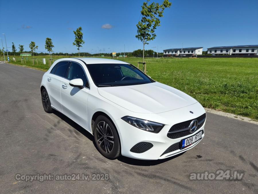 Balts Mercedes-Benz A-Class 2023 Tallina, ar dzinēja tilpumu 1.30 L un nobraukumu 19 tūkst. km par 30100 €, foto 3 vietnē AUTOMOTO.COM.LV