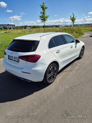 Balts Mercedes-Benz A-Class 2023 Tallina, ar dzinēja tilpumu 1.30 L un nobraukumu 19 tūkst. km par 30100 €, foto 10 vietnē AUTOMOTO.COM.LV