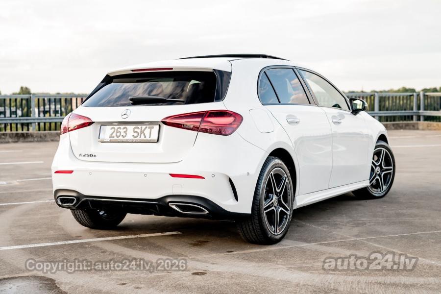 White Mercedes-Benz A-Class 2023 in Parnu, with an engine capacity of 1.30 L and mileage of 66 thousand km for 34500 €, photo 8 on AUTOMOTO.COM.LV