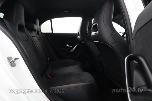 Balts Mercedes-Benz A-Class 2025 Tallina, ar dzinēja tilpumu 1.30 L un nobraukumu 16 tūkst. km par 36900 €, foto 9 vietnē AUTOMOTO.COM.LV