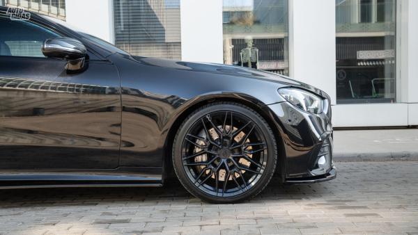 Melns Mercedes-Benz amg-e-53 2019 Viļņa, ar dzinēja tilpumu 3.00 L un nobraukumu 114 tūkst. km par 44950 €, foto 5 vietnē AUTOMOTO.COM.LV