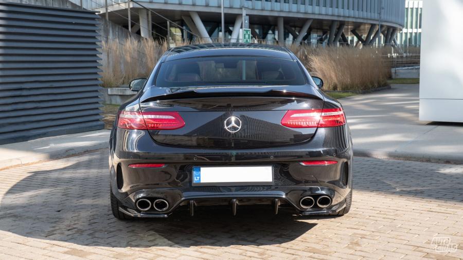 Черный Мерседес AMG E 53 2019 в Вильнюс, объемом двигателя 3.00 л и пробегом 114 тыс. км за 44950 €, фото 13 на AUTOMOTO.COM.LV