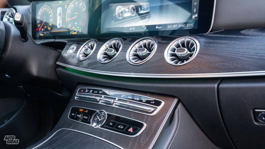 Черный Мерседес AMG E 53 2019 в Вильнюс, объемом двигателя 3.00 л и пробегом 114 тыс. км за 44950 €, фото 22 на AUTOMOTO.COM.LV