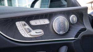 Черный Мерседес AMG E 53 2019 в Вильнюс, объемом двигателя 3.00 л и пробегом 114 тыс. км за 44950 €, фото 23 на AUTOMOTO.COM.LV