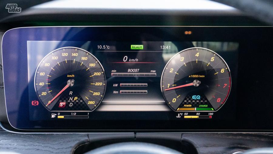 Черный Мерседес AMG E 53 2019 в Вильнюс, объемом двигателя 3.00 л и пробегом 114 тыс. км за 44950 €, фото 28 на AUTOMOTO.COM.LV