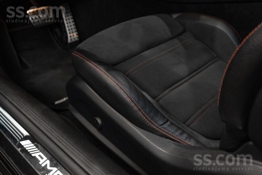 Black Mercedes-Benz amg-e-53 2019 in Riga, with an engine capacity of 3.00 L and mileage of 127 thousand km for 43500 €, photo 16 on AUTOMOTO.COM.LV