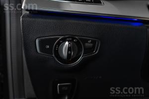 Black Mercedes-Benz amg-e-53 2019 in Riga, with an engine capacity of 3.00 L and mileage of 127 thousand km for 43500 €, photo 17 on AUTOMOTO.COM.LV