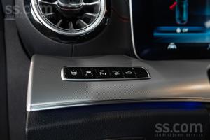 Black Mercedes-Benz amg-e-53 2019 in Riga, with an engine capacity of 3.00 L and mileage of 127 thousand km for 43500 €, photo 18 on AUTOMOTO.COM.LV