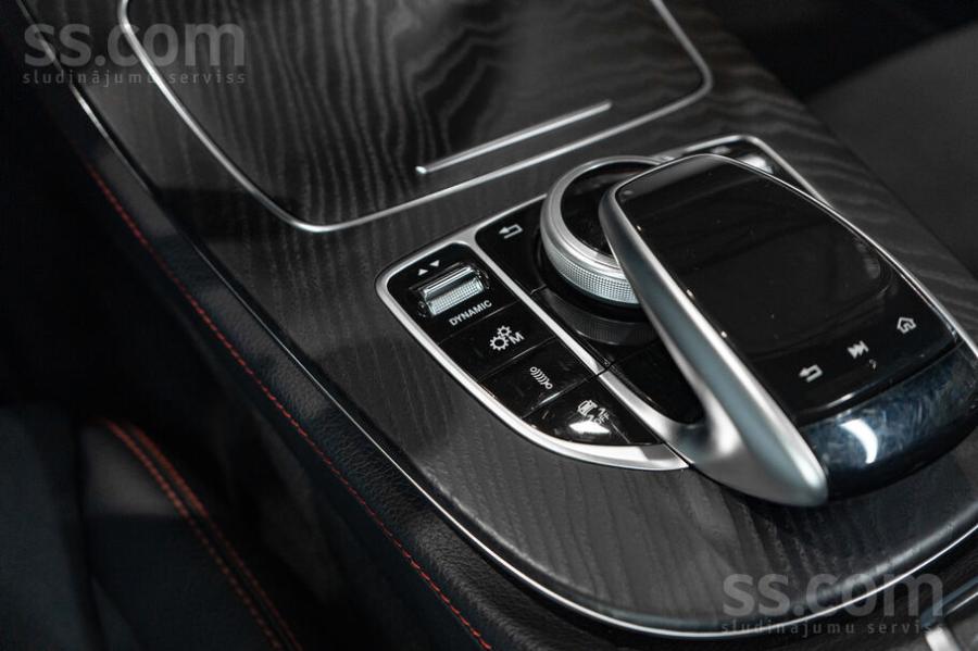 Black Mercedes-Benz amg-e-53 2019 in Riga, with an engine capacity of 3.00 L and mileage of 127 thousand km for 43500 €, photo 30 on AUTOMOTO.COM.LV