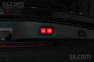Black Mercedes-Benz amg-e-53 2019 in Riga, with an engine capacity of 3.00 L and mileage of 127 thousand km for 43500 €, photo 33 on AUTOMOTO.COM.LV