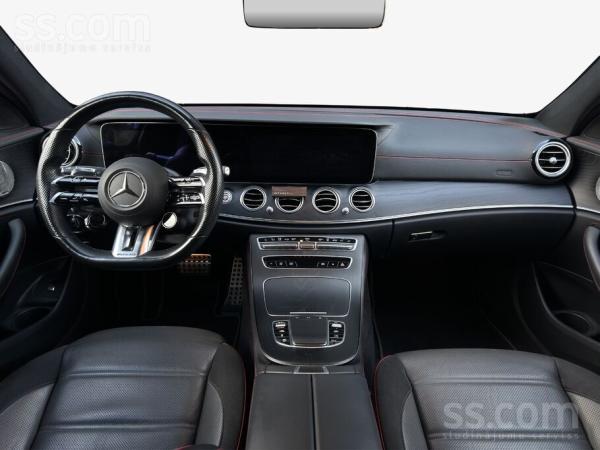 Black Mercedes-Benz amg-e-53 2021 in Riga, with an engine capacity of 3.00 L and mileage of 121 thousand km for 43490 €, photo 8 on AUTOMOTO.COM.LV