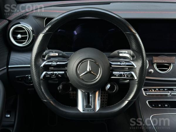 Black Mercedes-Benz amg-e-53 2021 in Riga, with an engine capacity of 3.00 L and mileage of 121 thousand km for 43490 €, photo 9 on AUTOMOTO.COM.LV