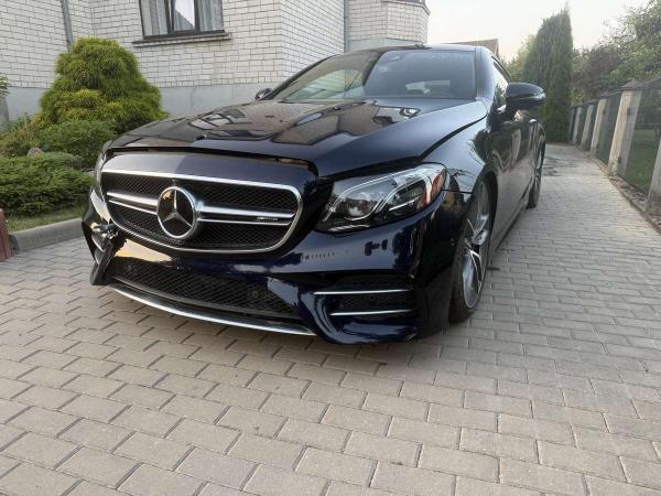 Blue Mercedes-Benz amg-e-53 2020 in Vilnius, with an engine capacity of 3.00 L and mileage of 35 thousand km for 14500 €, photo 2 on AUTOMOTO.COM.LV