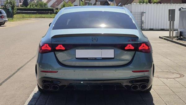 Green Mercedes-Benz amg-e-53 2025 in Vilnius, with an engine capacity of 3.00 L and mileage of 37 thousand km for 88888 €, photo 10 on AUTOMOTO.COM.LV