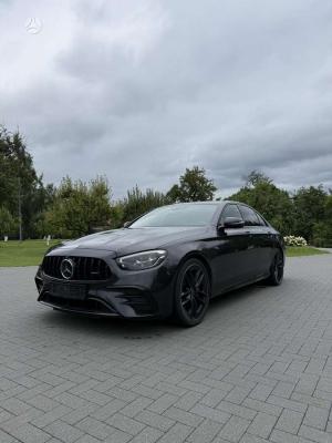 Pelēks Mercedes-Benz amg-e-53 2021 Viļņa, ar dzinēja tilpumu 3.00 L un nobraukumu 73 tūkst. km par 63000 €, foto  vietnē AUTOMOTO.COM.LV