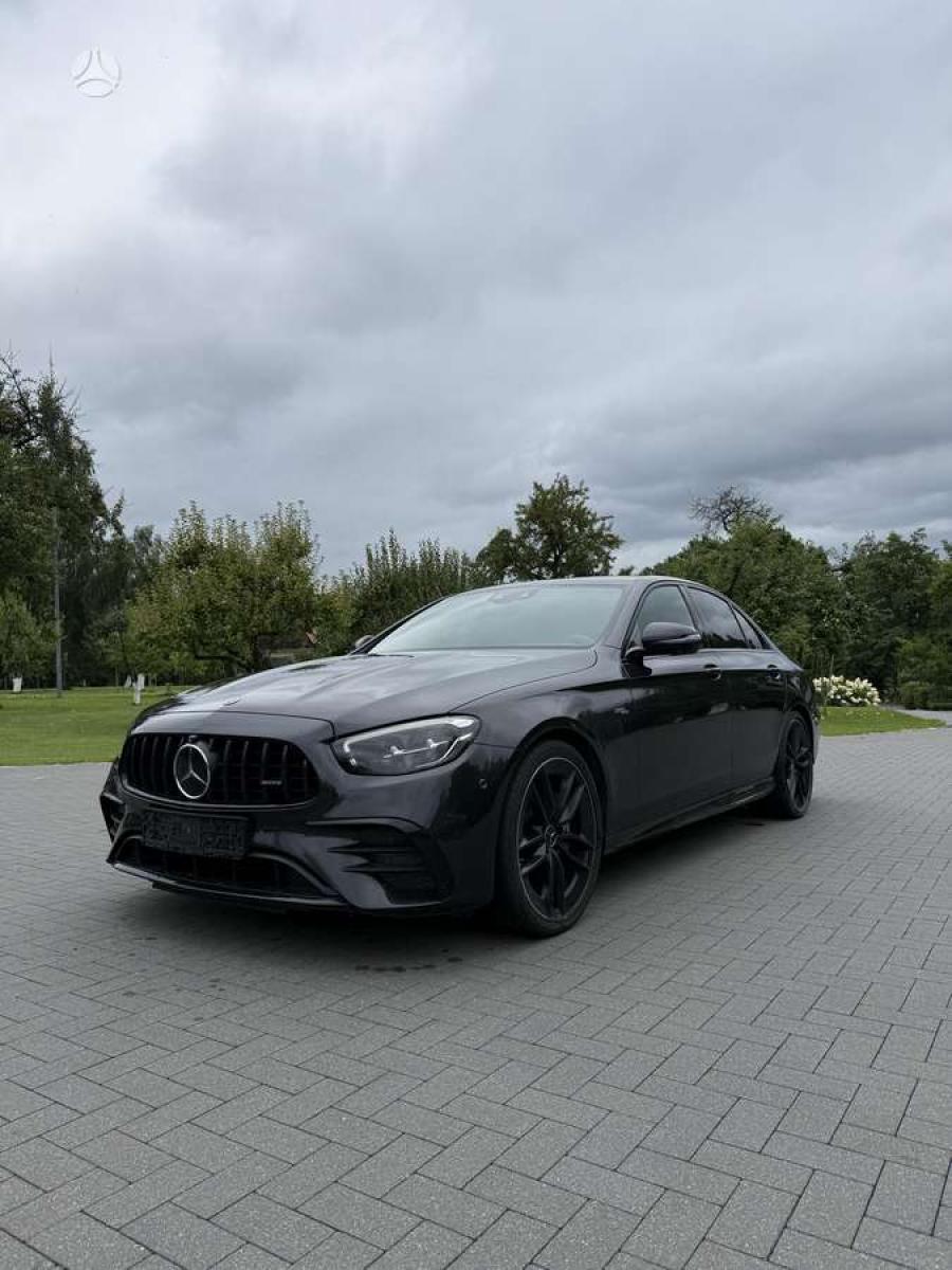 Grey Mercedes-Benz amg-e-53 2021 in Vilnius, with an engine capacity of 3.00 L and mileage of 73 thousand km for 63000 €, photo 1 on AUTOMOTO.COM.LV