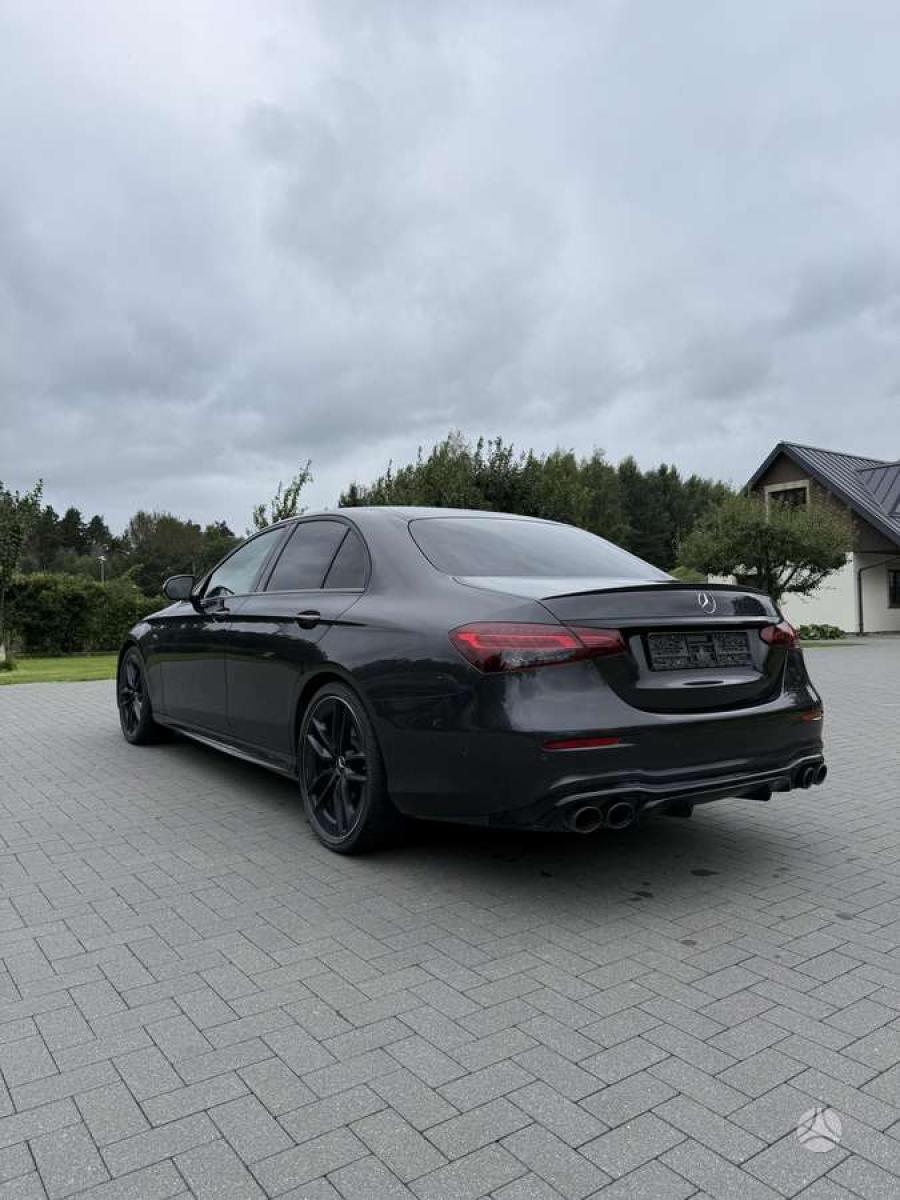 Grey Mercedes-Benz amg-e-53 2021 in Vilnius, with an engine capacity of 3.00 L and mileage of 73 thousand km for 63000 €, photo 4 on AUTOMOTO.COM.LV